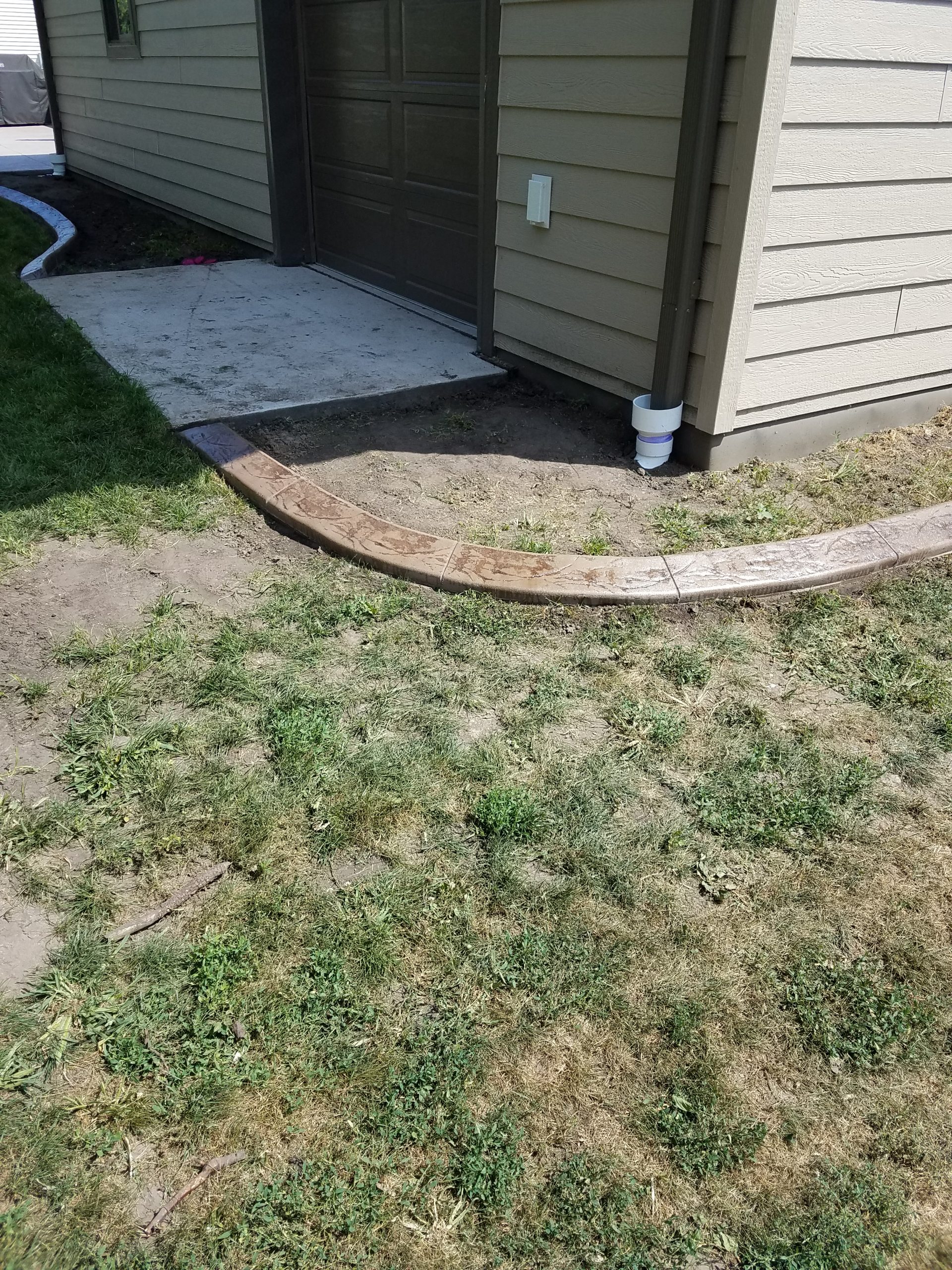 20180722_150652 - Edgline Landscape Borders