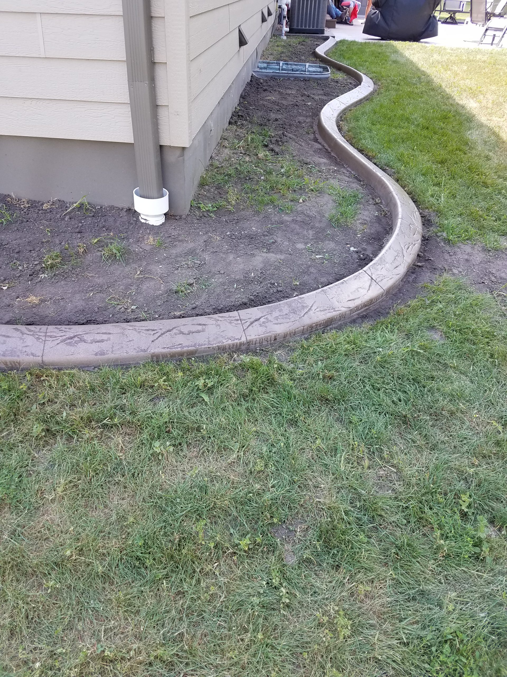 20180722_150814 - Edgline Landscape Borders